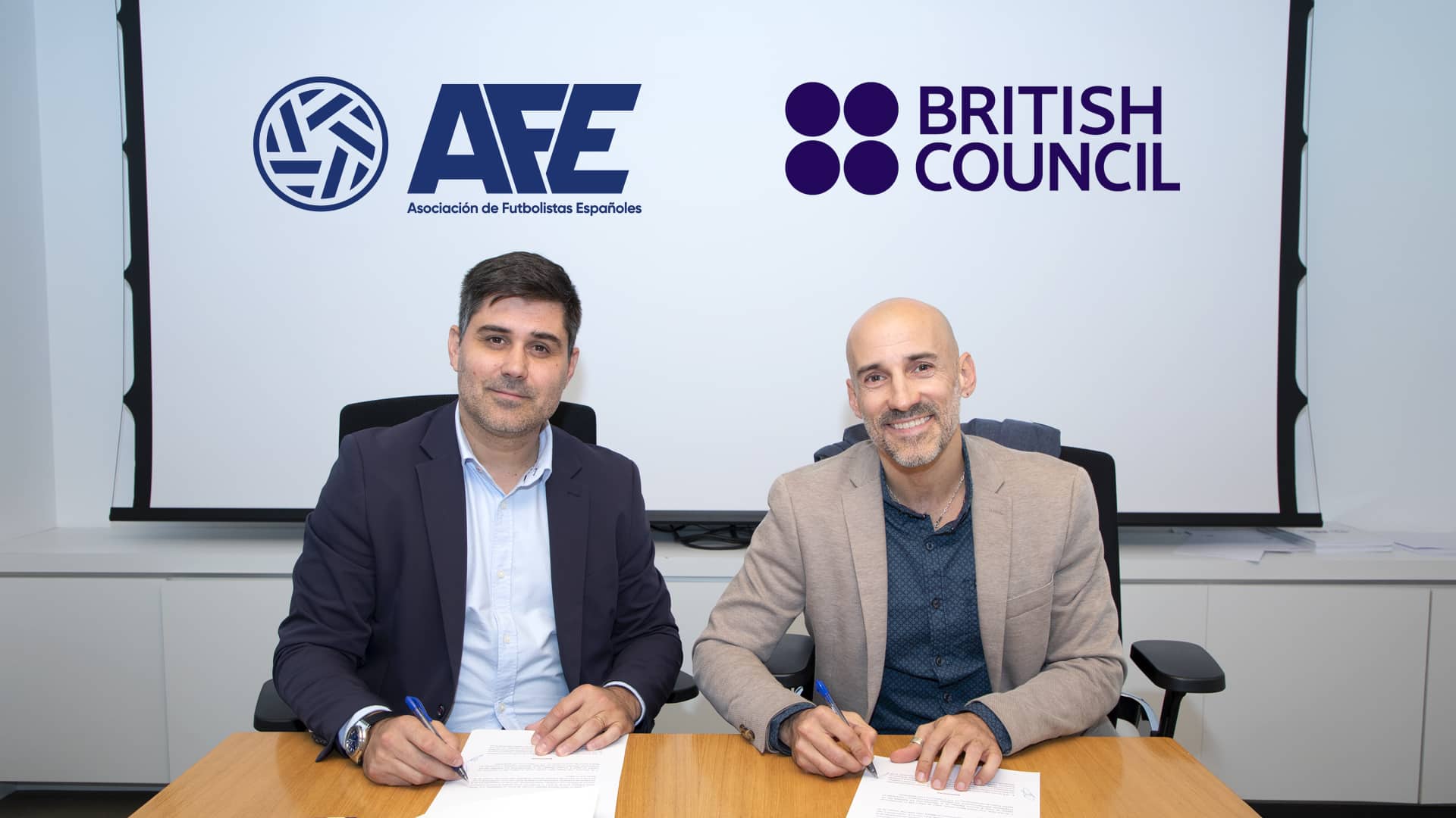 AFE firma un acuerdo de colaboración con el British Council - AFE